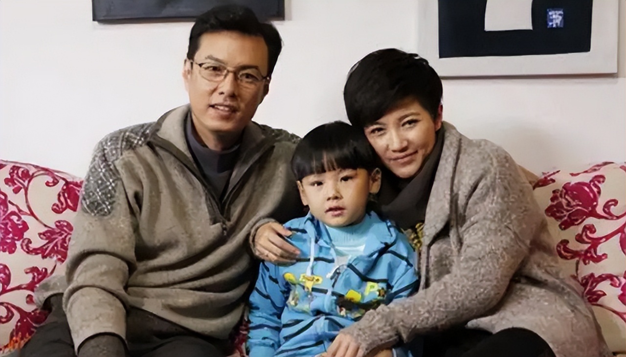 Zhu Tie: Married to an outsider wife for 12 years, gave birth to a pair ...