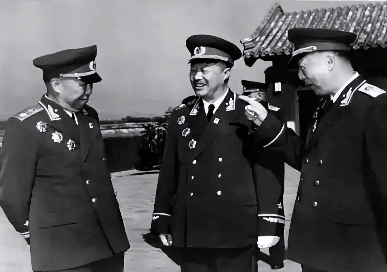 What is the relationship between Zhu De and Liu Bocheng? Liu Bocheng ...