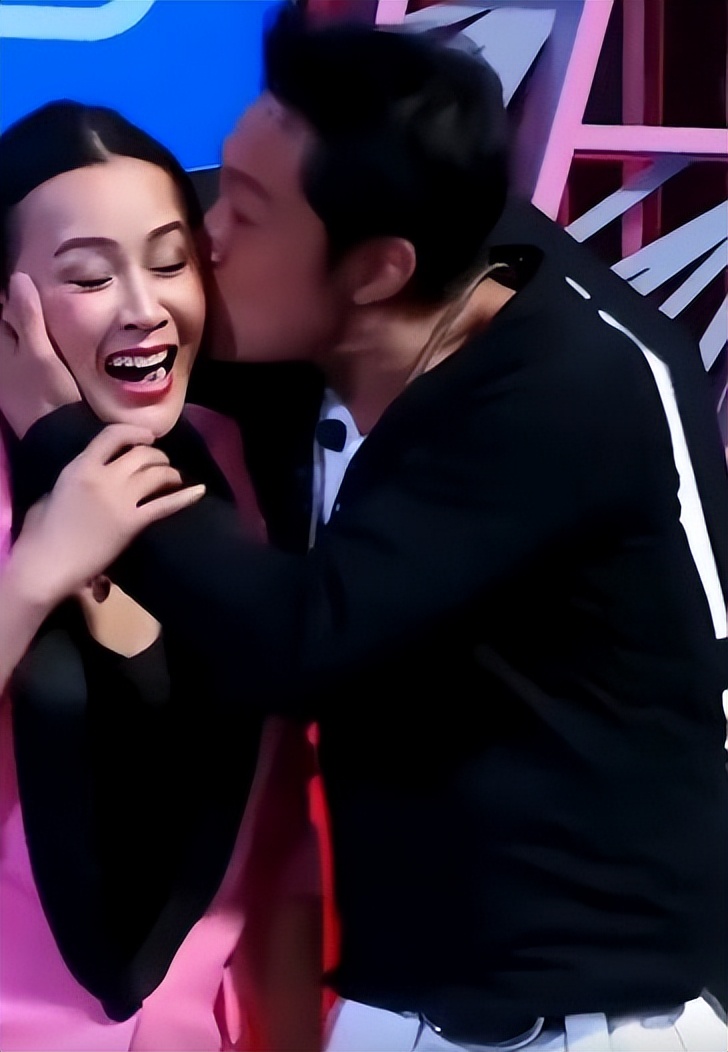 After many years, Ma Jingtao saw Carina Lau again, and his inner ...