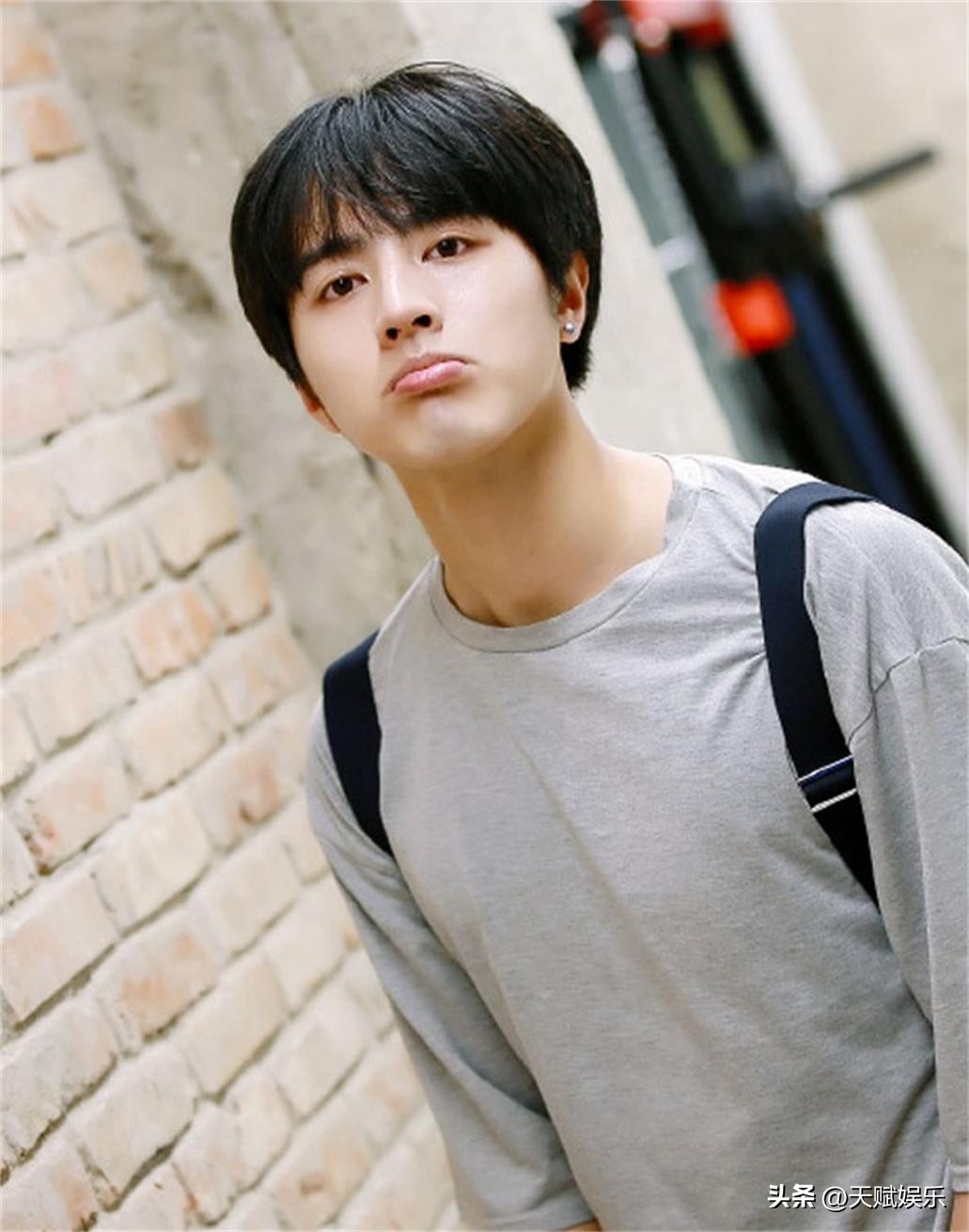 Film actor and singer Luo Zhengmei (1) - iNEWS