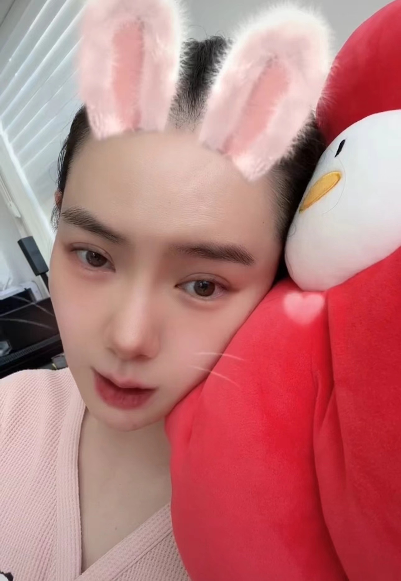 Qi Wei has not lost weight to 90 pounds after giving birth, her ...
