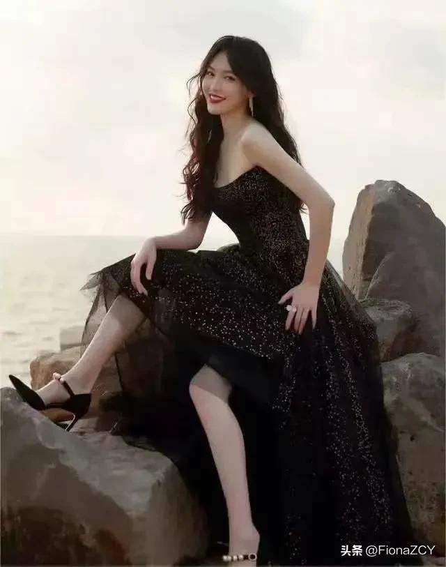 Costume goddess Tang Yan, the game endorsement is also elegant and ...