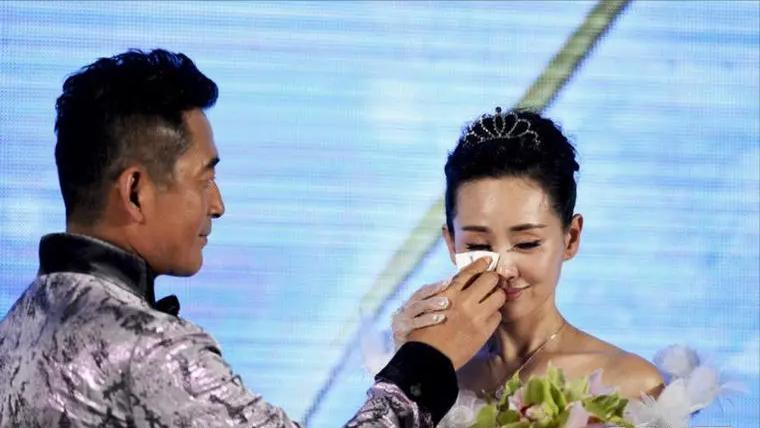 Zhang Xinyi: 3 relationships, 2 marriages, the wedding with my ex-husband, and the second ...