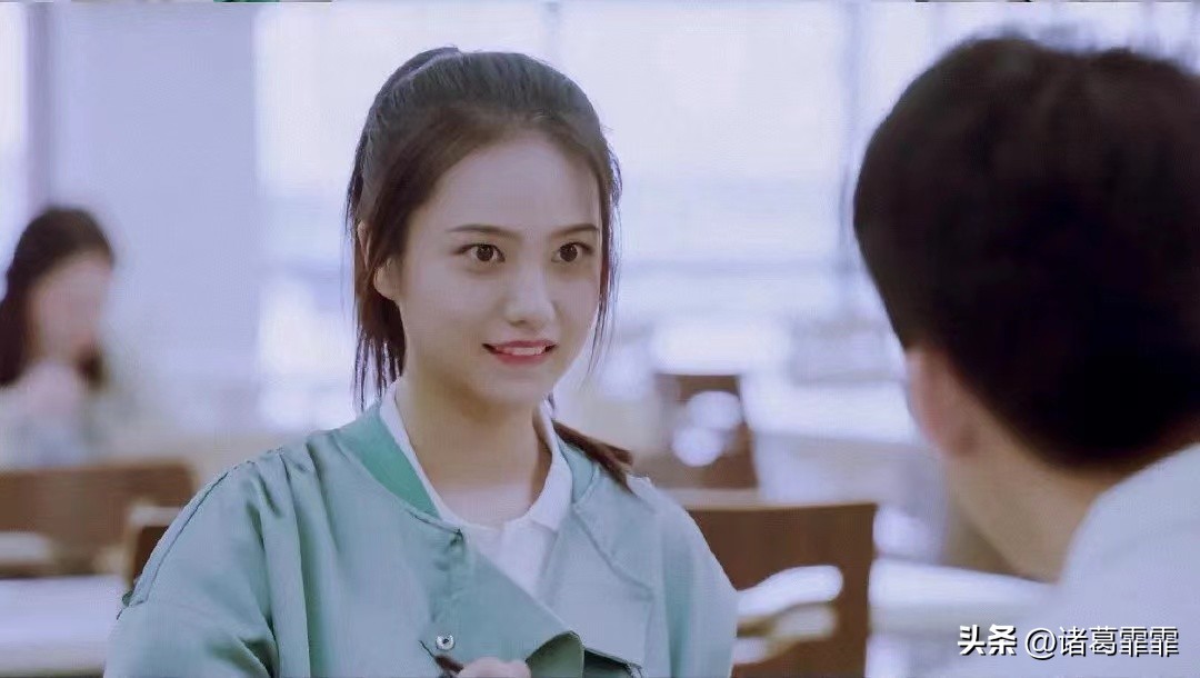 How important is an actress's looks? Just look at Guan Xiaotong and ...