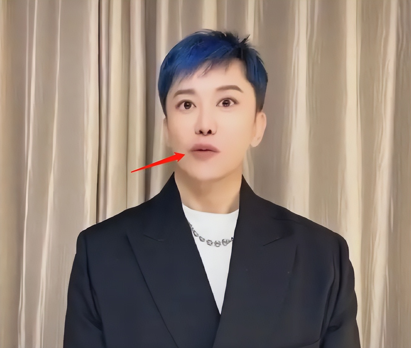 The 54-year-old Mao Ning finally lived in the most "worried" appearance ...