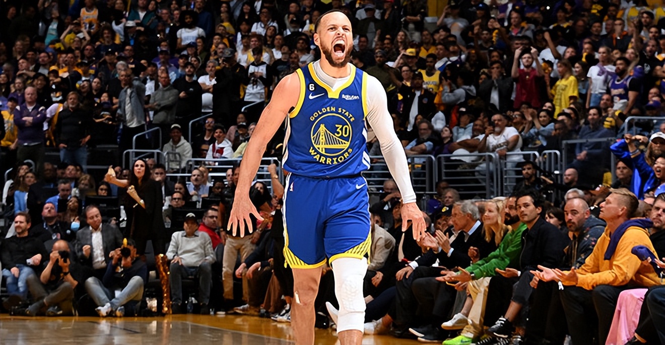 At the age of 35, he scored 30+ triple-doubles! Curry's total score in ...