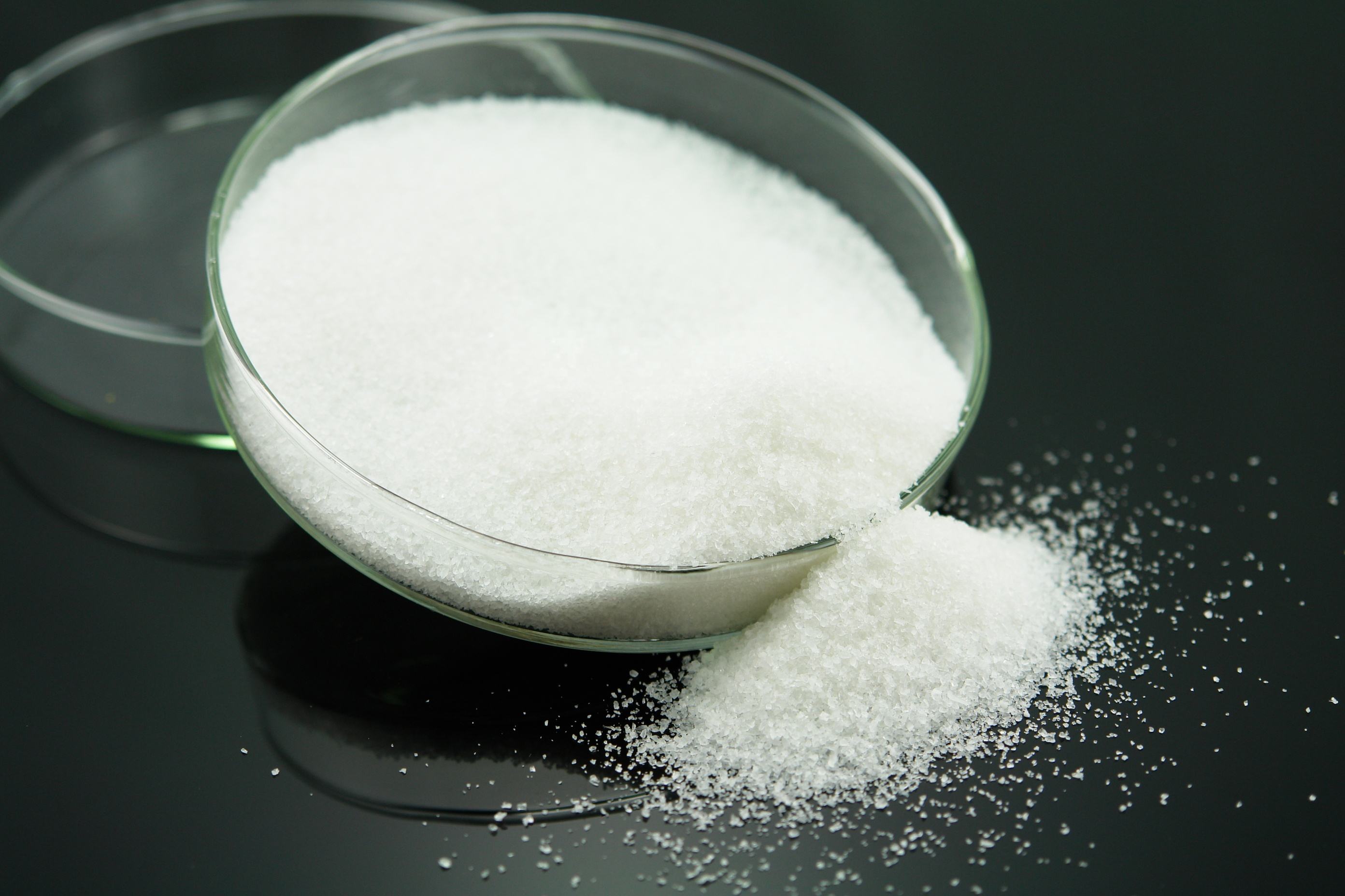 Two factors that determine the flocculation effect of polyacrylamide ...