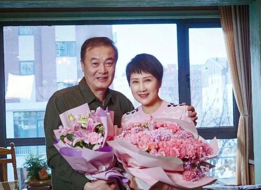 After playing the "scumbag" in "Desire", he was scolded until he disappeared after becoming ...