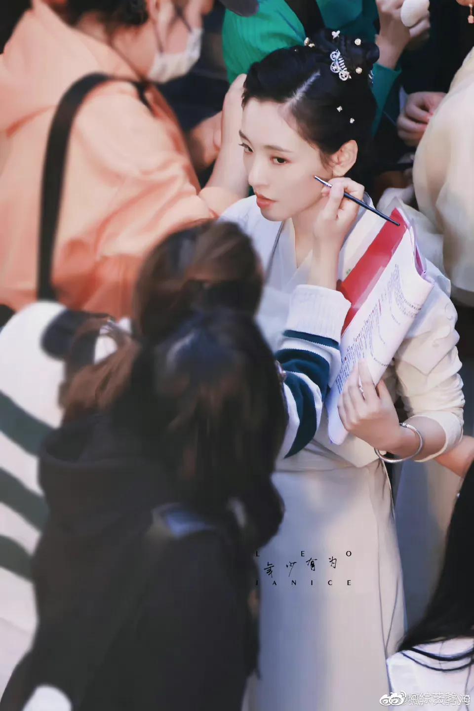 Gong Jun, Feng Mo, Wu Qian, Fan Chengcheng - iNEWS