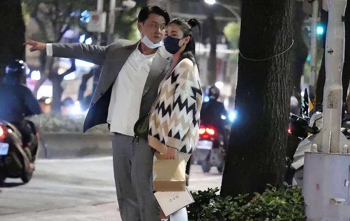 Dream love! The 45-year-old goddess Hong Xiaoling generously confessed her love, and she was a ...