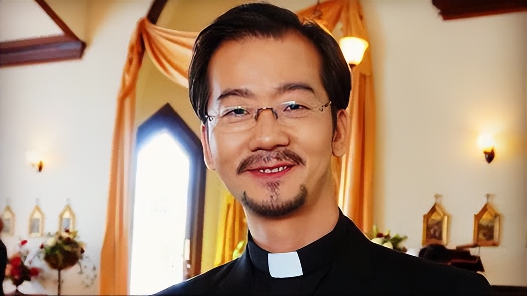 How many celebrities in the entertainment industry have been slapped in ...