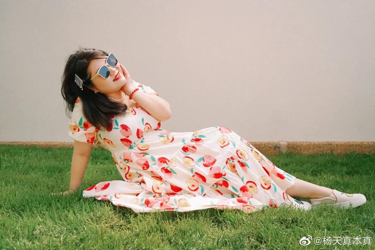 "Six Houses of Fen Dai have no color", the more and more beautiful Yang ...