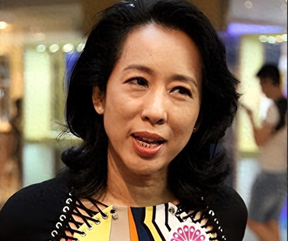 "Clean yourself and leave home"! The relationship between Loletta Chu ...