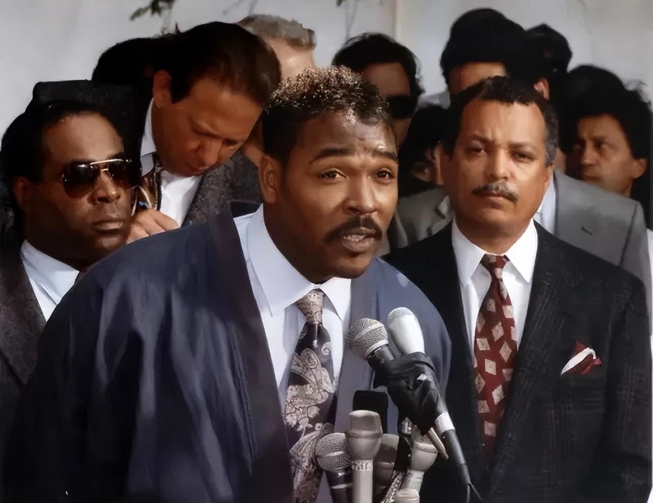 In 1992, the black riots in Los Angeles, Koreans set up guns on the ...