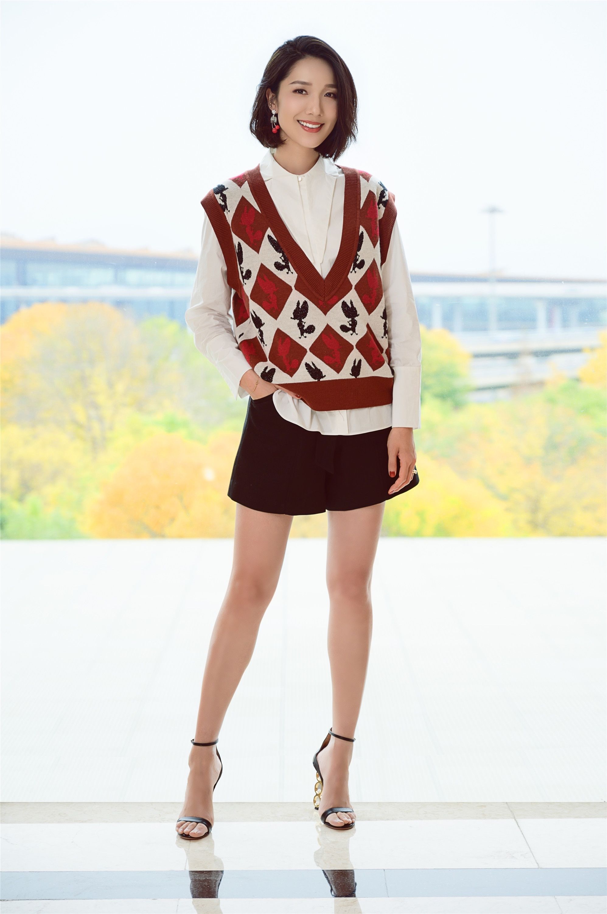 Mingyang Entertainment - Beauty Star - Li Yanan - iNEWS