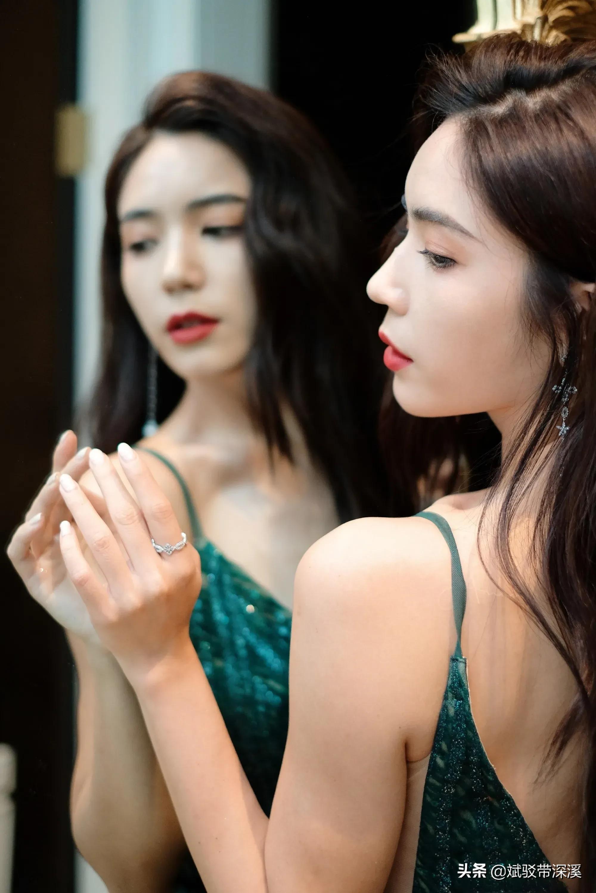 "The Ideal Life of Love" five goddesses, Xia Ruoyan is even more ...