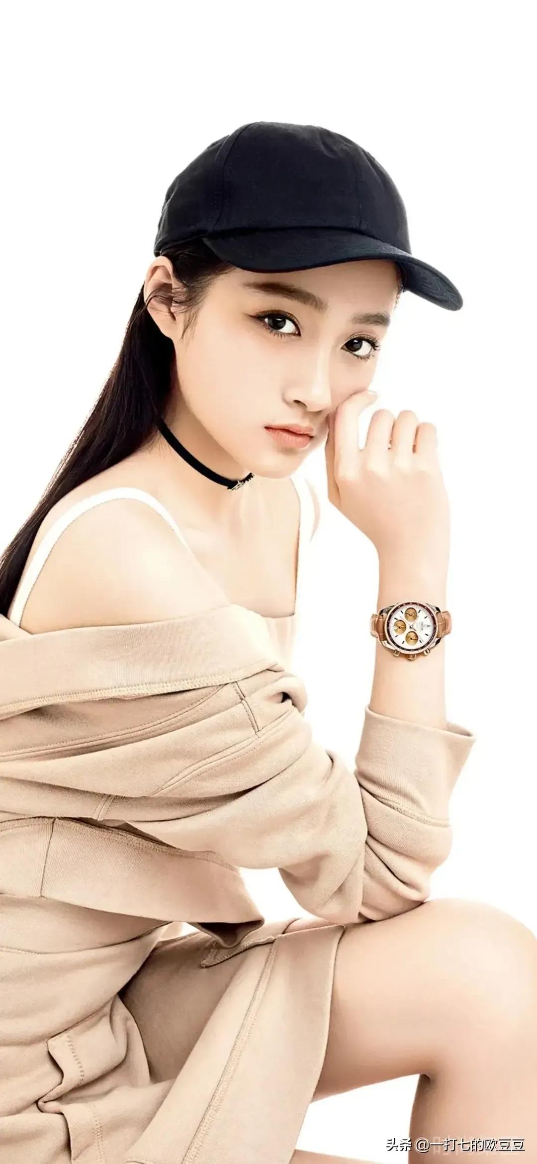 Wang Ou, Wu Xuanyi, Guan Xiaotong - iNEWS