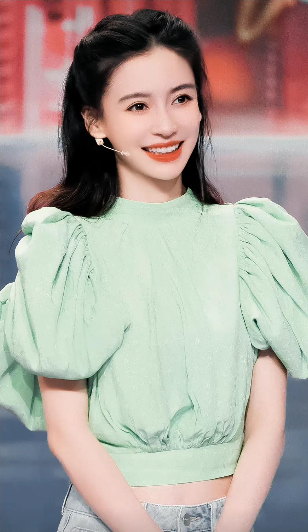 I heard that it is delicious. Angelababy's new look is too beautiful ...