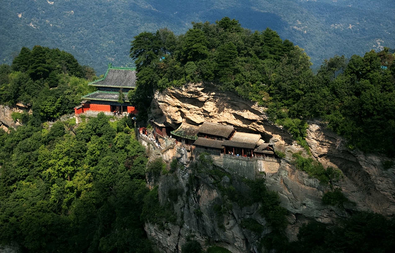 Li Chengyu, a 118-year-old Taoist nun in Wudang: After being paralyzed ...