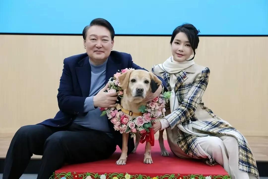 The president of South Korea and his wife attended the welcome party ...