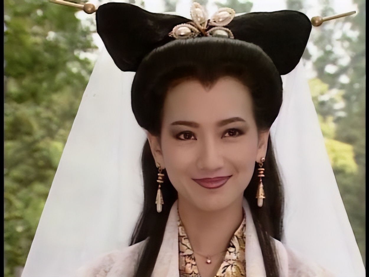 Why did you have to find a woman to play Xu Xian back then?After 12 ...