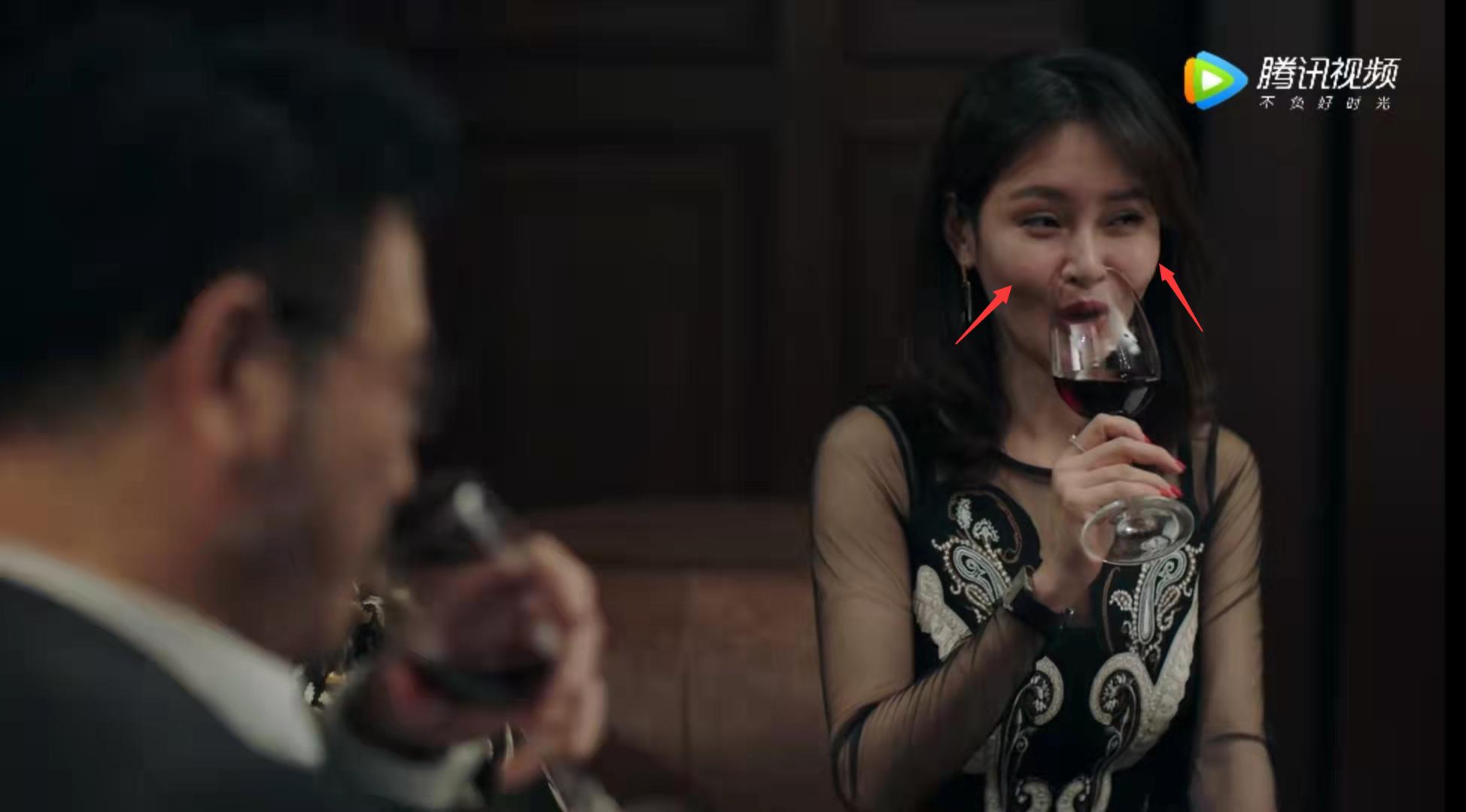 Plastic surgery really ruins the show!The grotesque faces of snake ...