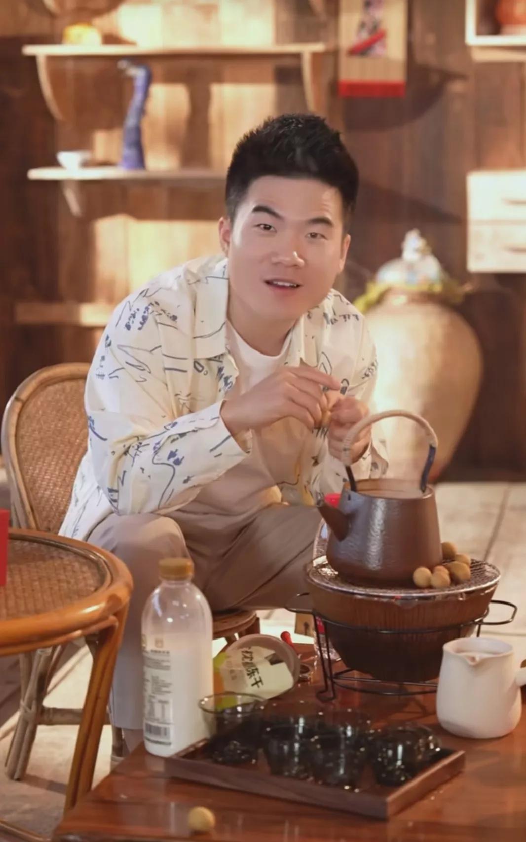 Dong Yuhui revealed that he expects to talk to Yin Ye on the 8th, and ...
