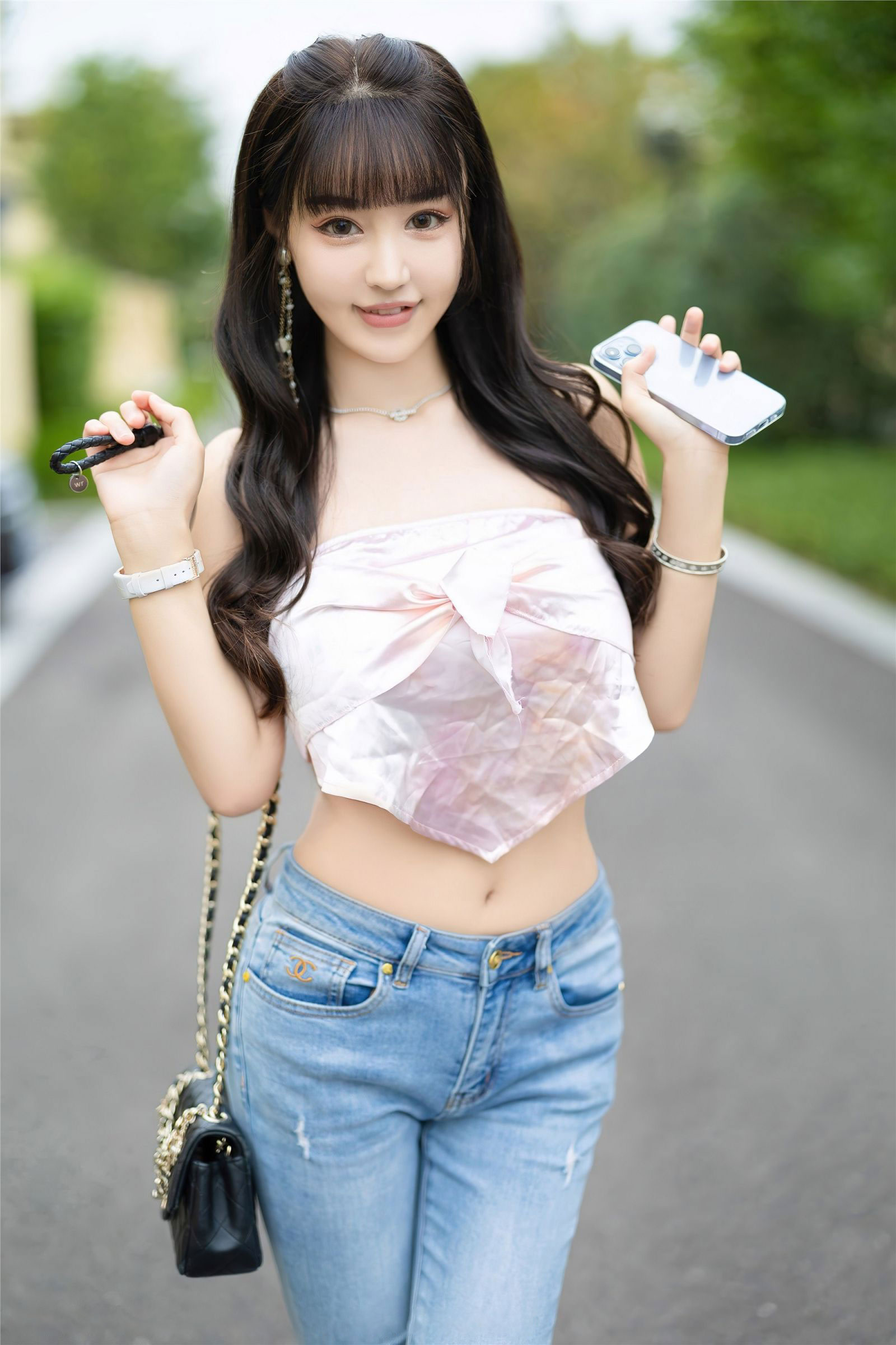 Net red model Zhu Keer wallpaper photo sharing - iNEWS