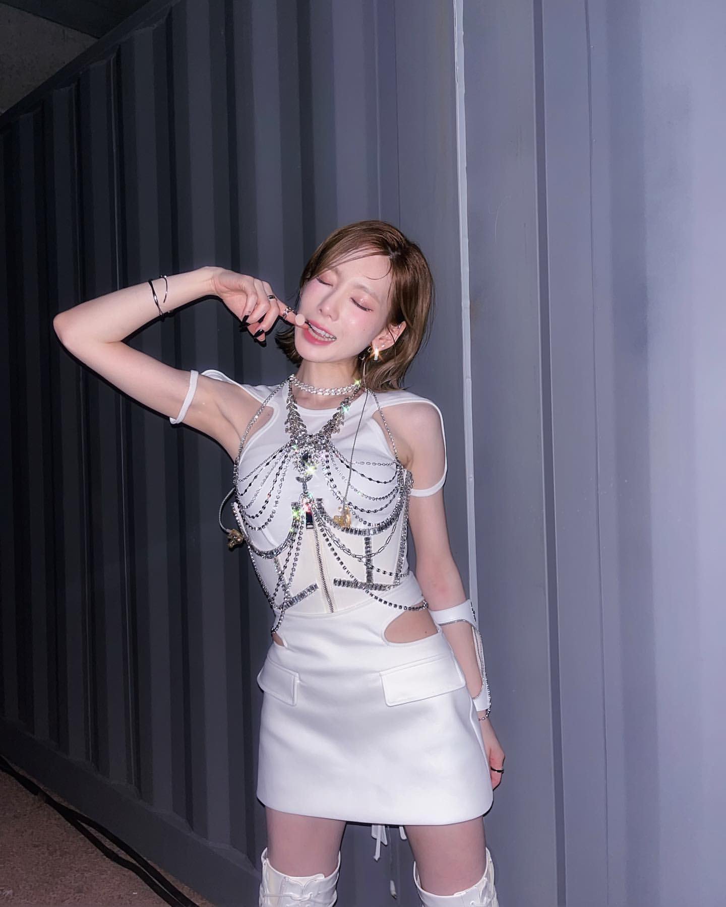 Girls' Generation's Taeyeon posted a recent photo of her increasingly ...