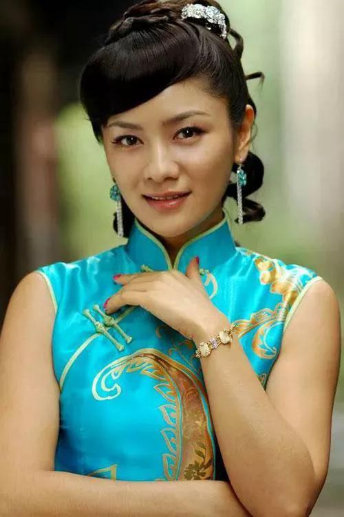 Share pictures - Hu Ke, goddess of temperament - iNEWS