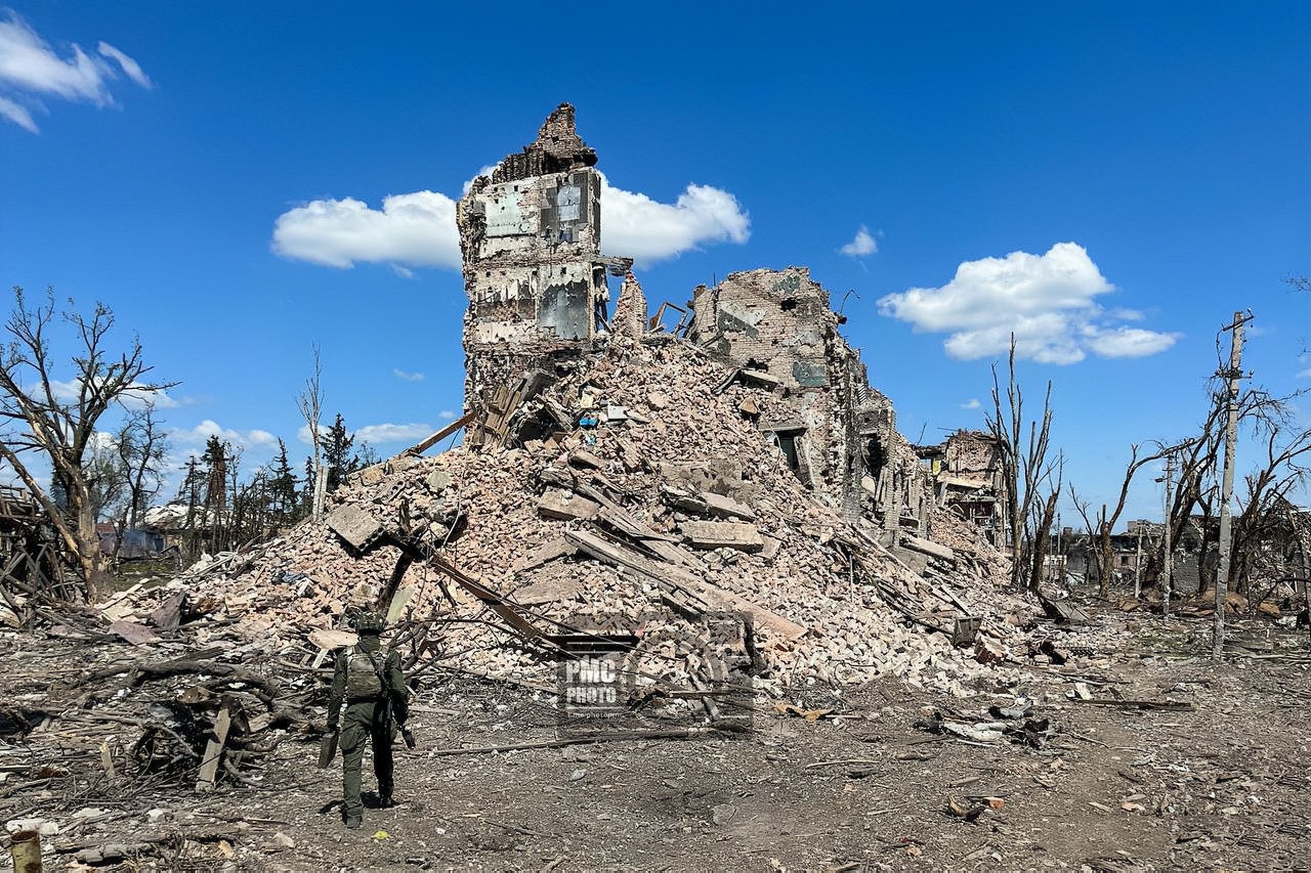 The mysterious killer appeared brutally strangled, tragic and tragic ...