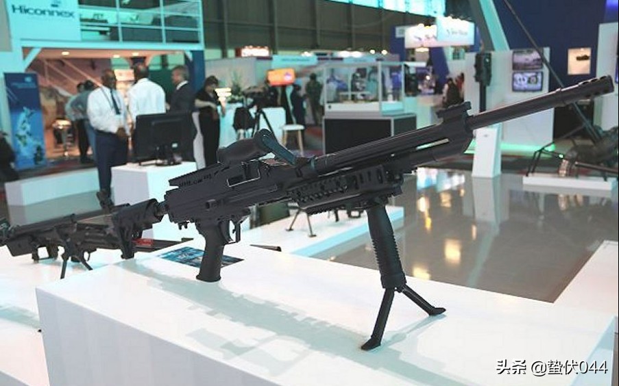 South Africa DMG-5 Light Machine Gun - iNEWS
