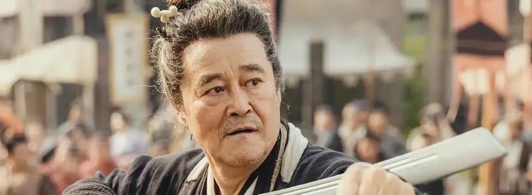 Ai Haier, a fan who pursued Uncle Benshan in "Legend of the Magpie ...