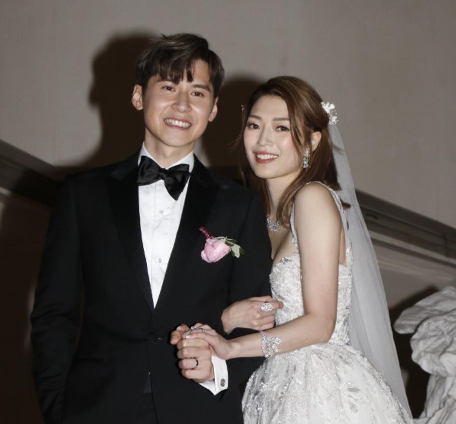 Hong Kong goddess' wedding! Dated 19 girlfriends in 4 years, but ...