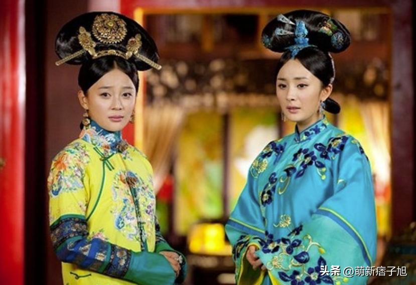 Yang Mi challenges a new role, the curly-haired military uniform ...