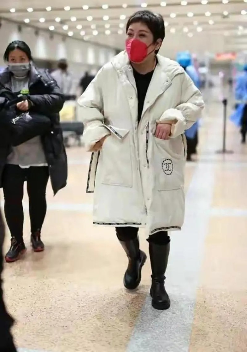 Xiang Tai has a good temperament and is really self-willed. Although he ...