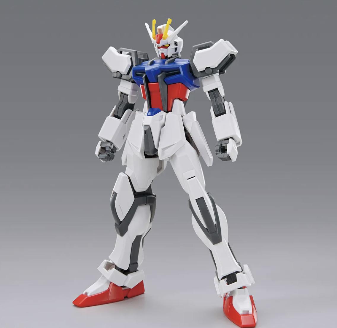 EG Strike Gundam Model Transformation Transformers White Lion Optimus ...