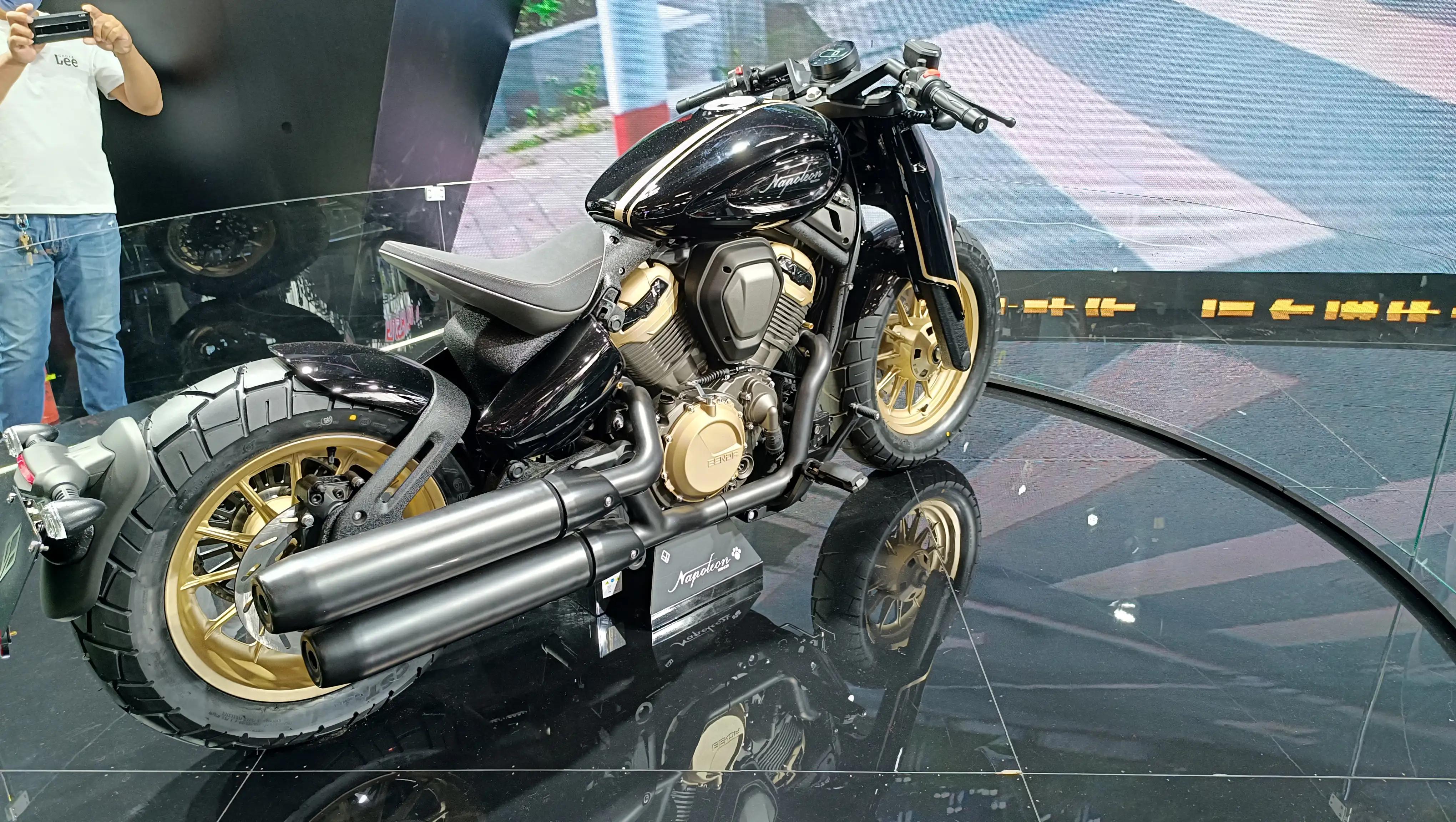 Benda Chinchilla 450 is just a prelude, Napoleon is the king, this ...