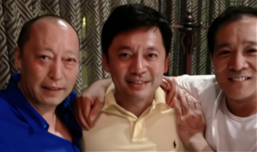 "Bright Sword" He Zhengjun's recent situation: 60 years old with black hair and settled in ...