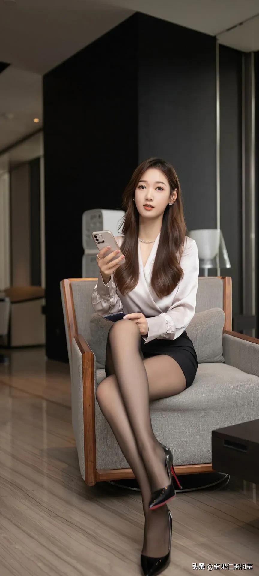 Tang Anqi and Yang Chenchen's prosperous appearance - iNEWS