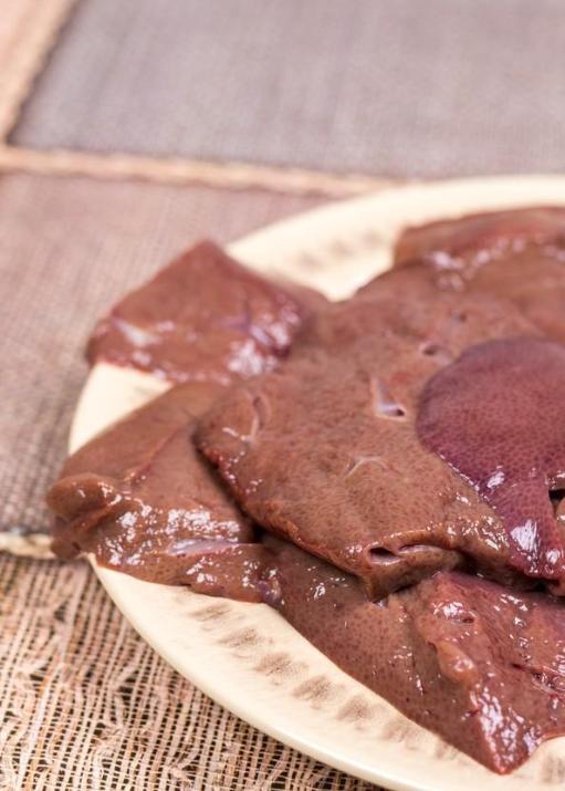 Do not use clean water to wash pork liver, the chef will teach you the ...
