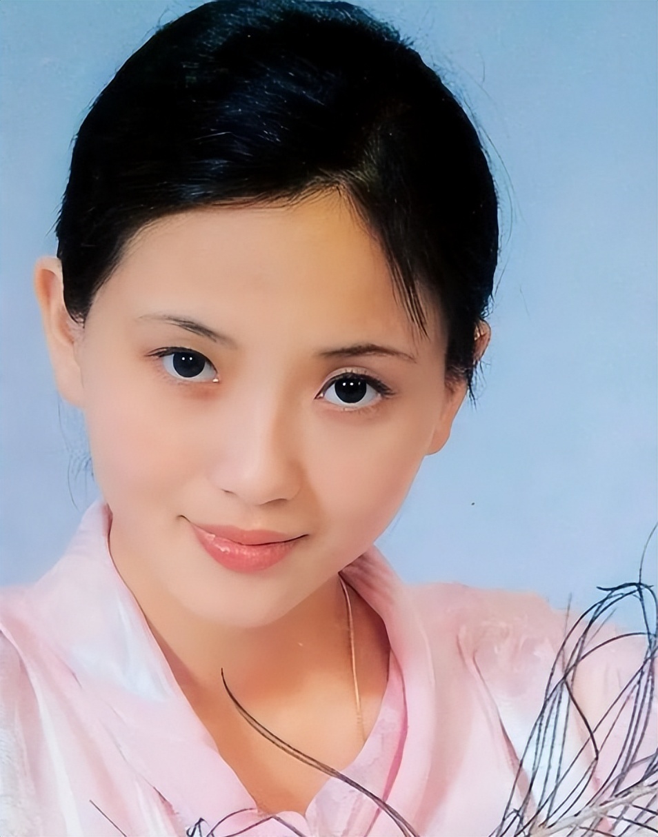 Tao Huimin: Married to her first love husband Enai for 34 years, she ...