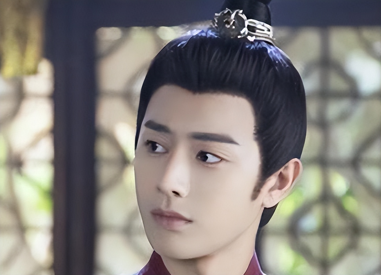 "Wig hair, fake height, fake butt" stars in the entertainment industry ...