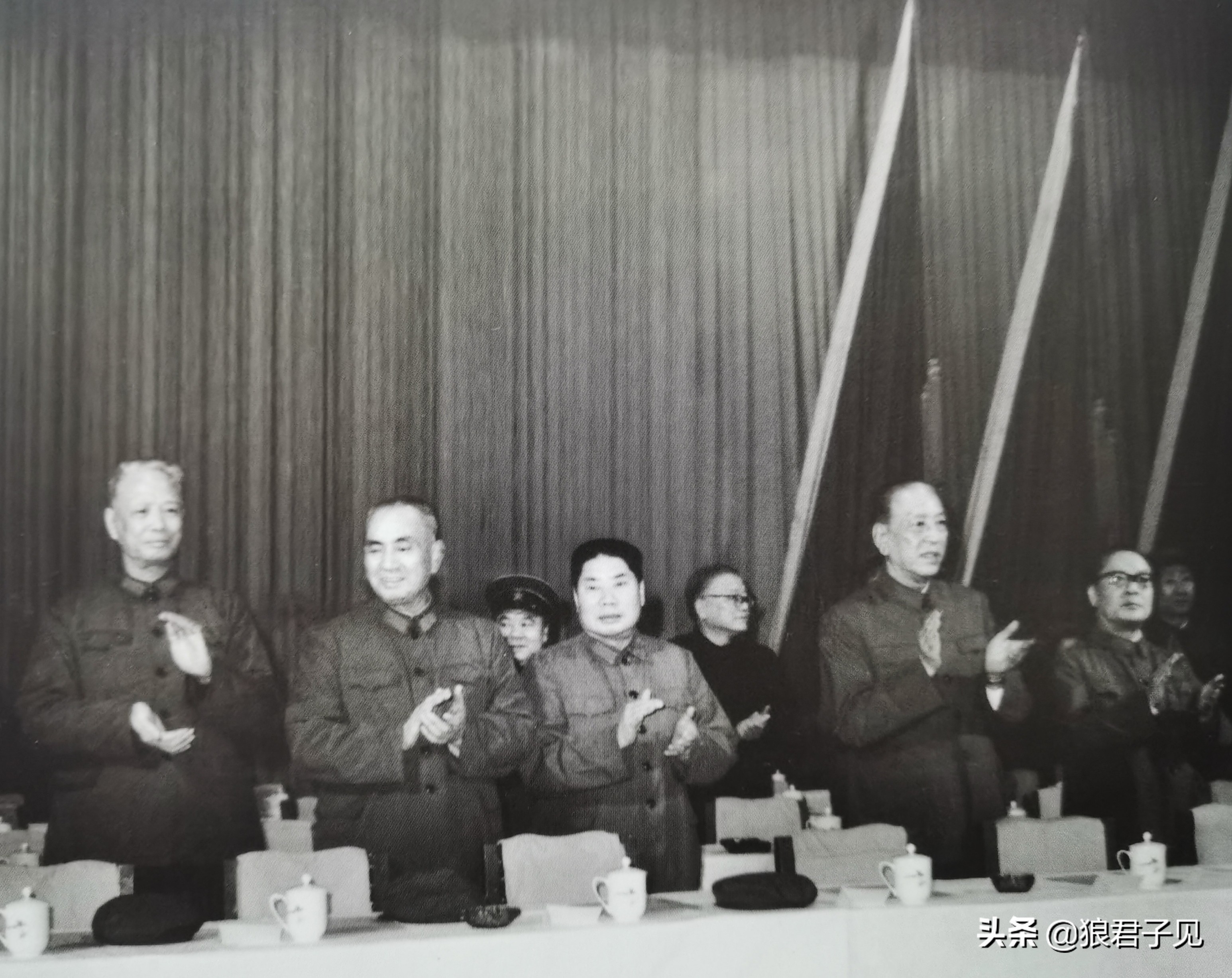 Old photos of Yang Dezhi in his early days as chief of the general ...