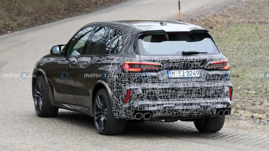 Mid-term facelift BMW X5M, with little change in appearance, or with ...