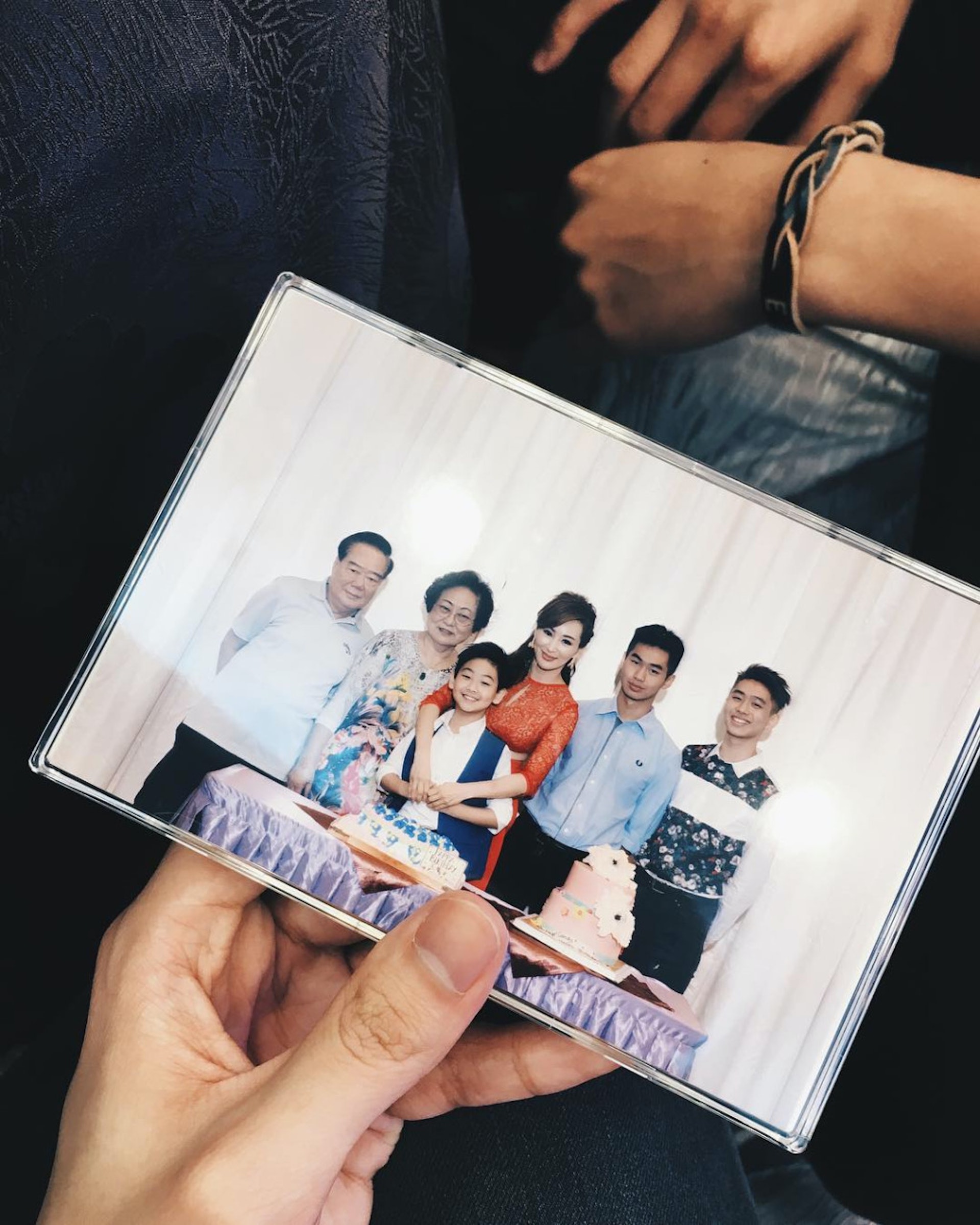 Luo Lin and the 26-year-old boy are like cake prints, and the 18-year ...