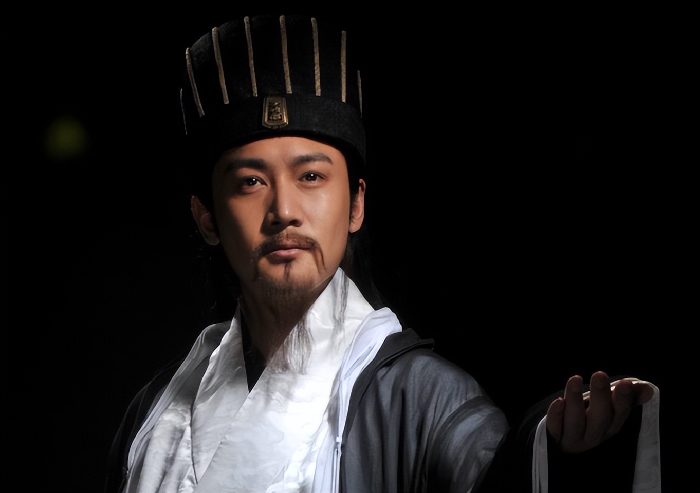 On Zhuge Liang's Influence in Shu: Taking Chengdu Zhuge Liang's ...