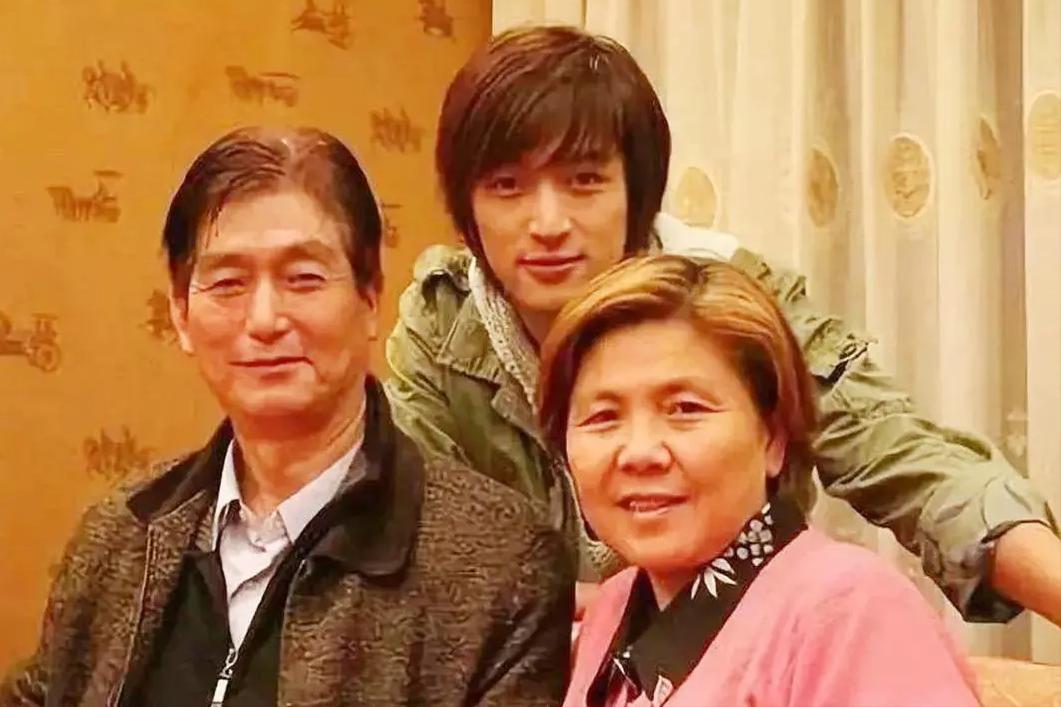 Taking care of his anti-cancer mother for 29 years, the choice of "big ...