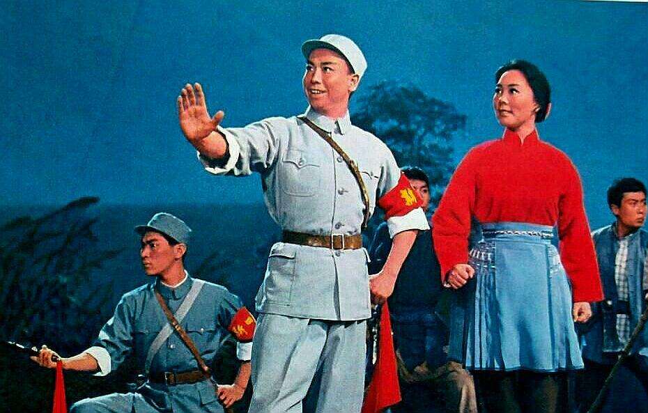 The model play movie "Shajiabang" and the leading actor Hong Xuefei - iNEWS
