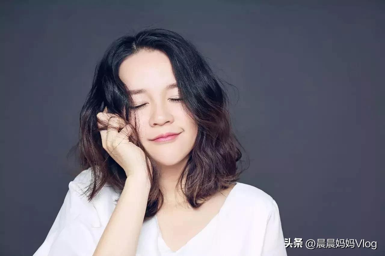 Share pictures - temperament goddess Cheng Xiang - iNEWS